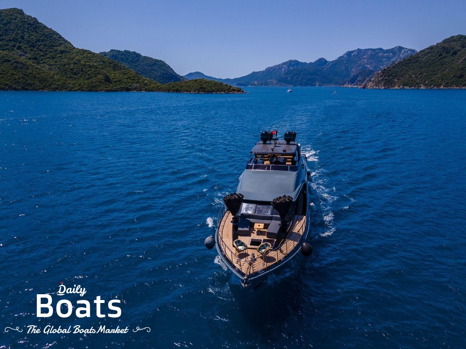 2000 Cheoy Lee 30 for sale. View price, photos and Buy 2000 Cheoy Lee ...