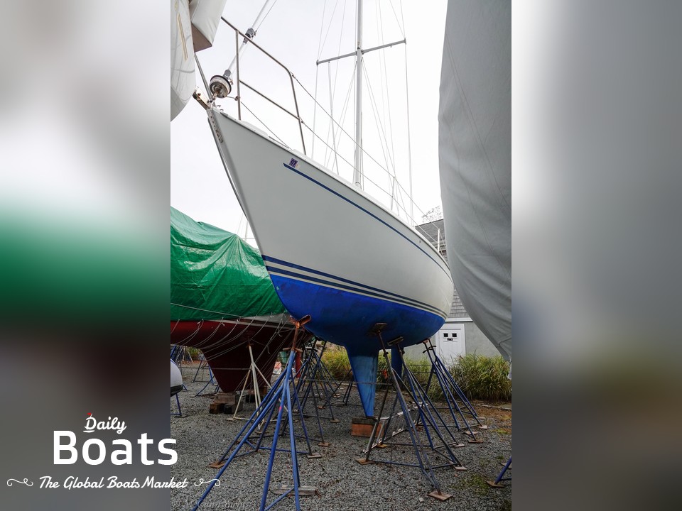 1985 Ericson 32-3 for sale. View price, photos and Buy 1985 Ericson 32 ...