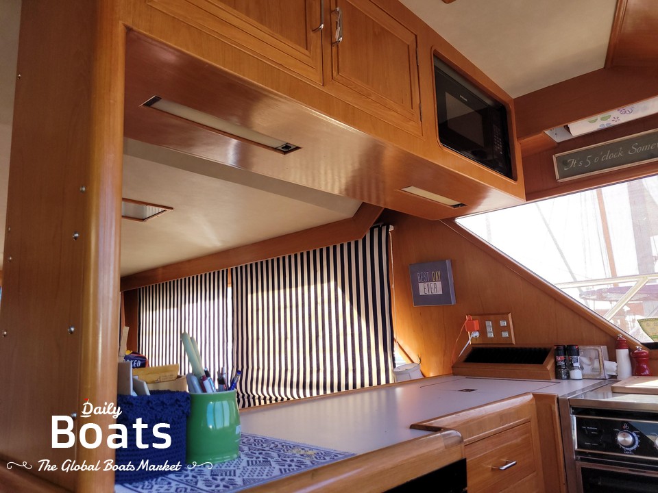 1988 Ocean Alexander 42 Sedan for sale. View price, photos and Buy 1988 ...