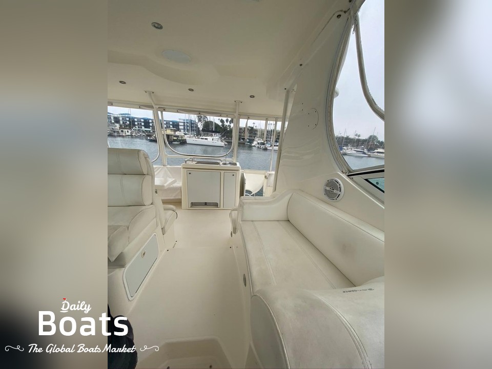 2005 Cruisers Yachts 405 Express Motoryacht for sale. View price ...