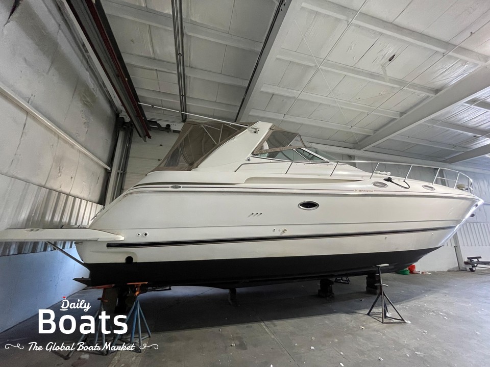 2000 Cruisers Yachts 3870 Express for sale. View price, photos and Buy ...