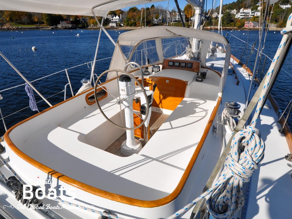 1984 Bristol 41.1 Center Cockpit for sale. View price, photos and Buy ...