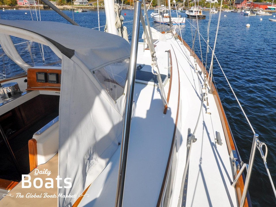 1984 Bristol 41.1 Center Cockpit for sale. View price, photos and Buy ...