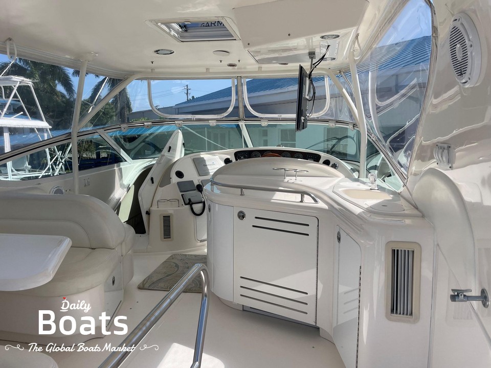 2001 Sea Ray 540 Cockpit Motor Yacht myytävänä. Katso hinta, kuvat ja ...