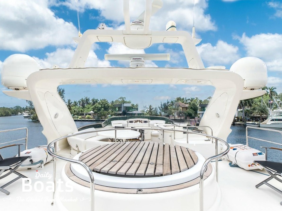 2002 Azimut 98 Leonardo for sale. View price, photos and Buy 2002 ...