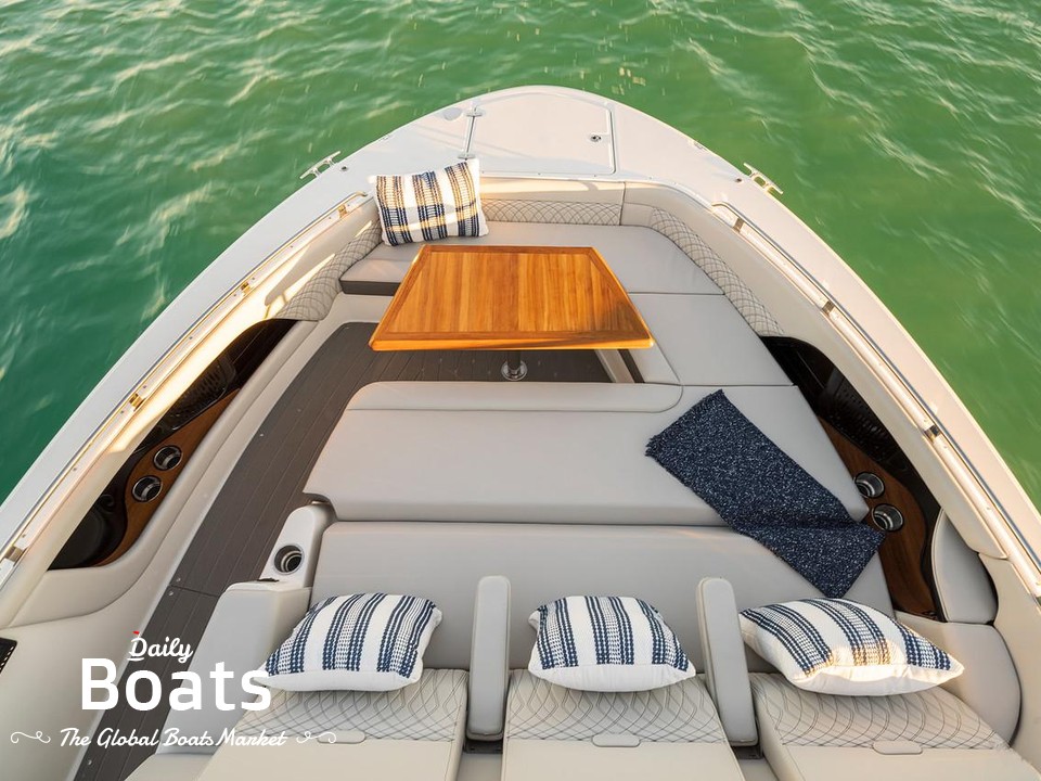 2023 Sea Ray Sundancer 370 Ob for sale. View price, photos and Buy 2023 ...