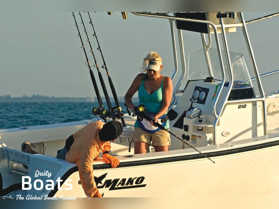 2012 Mako 212 Center Console W/ 150 Xl Optimax for sale. View price ...