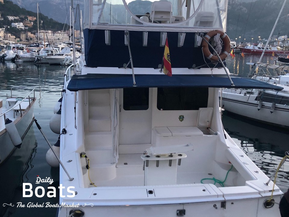 2004 Luhrs 41 Convertible for sale. View price, photos and Buy 2004 ...