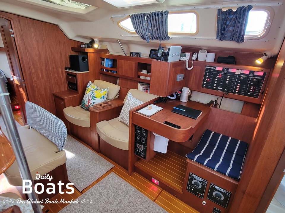 2000 Hunter 460 for sale. View price, photos and Buy 2000 Hunter 460 ...