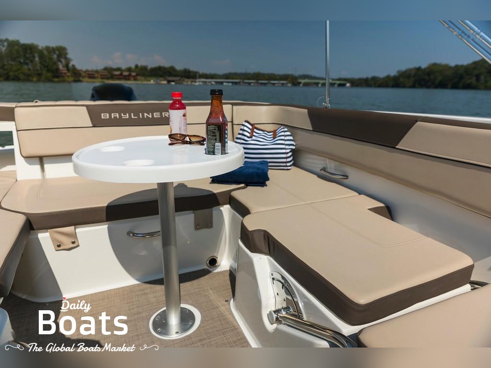 2023 Bayliner Vr5 Bowrider Ob for sale. View price, photos and Buy 2023 ...