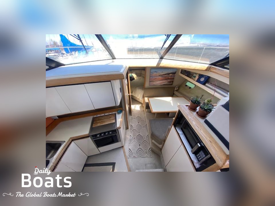 1990 Bayliner 4387 Motoryacht for sale. View price, photos and Buy 1990 ...