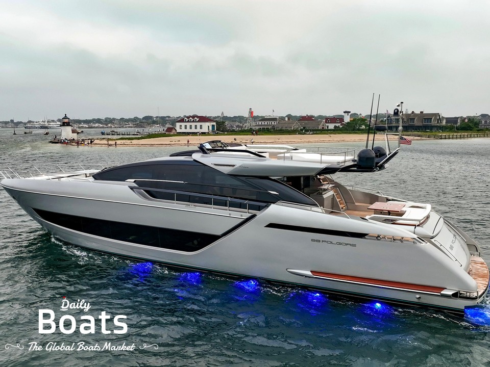 2021 Riva 88' Folgore for sale. View price, photos and Buy 2021 Riva 88 ...