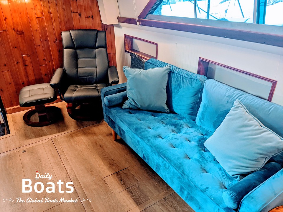 1969 Pacemaker Alglas Cockpit Motoryacht for sale. View price, photos ...