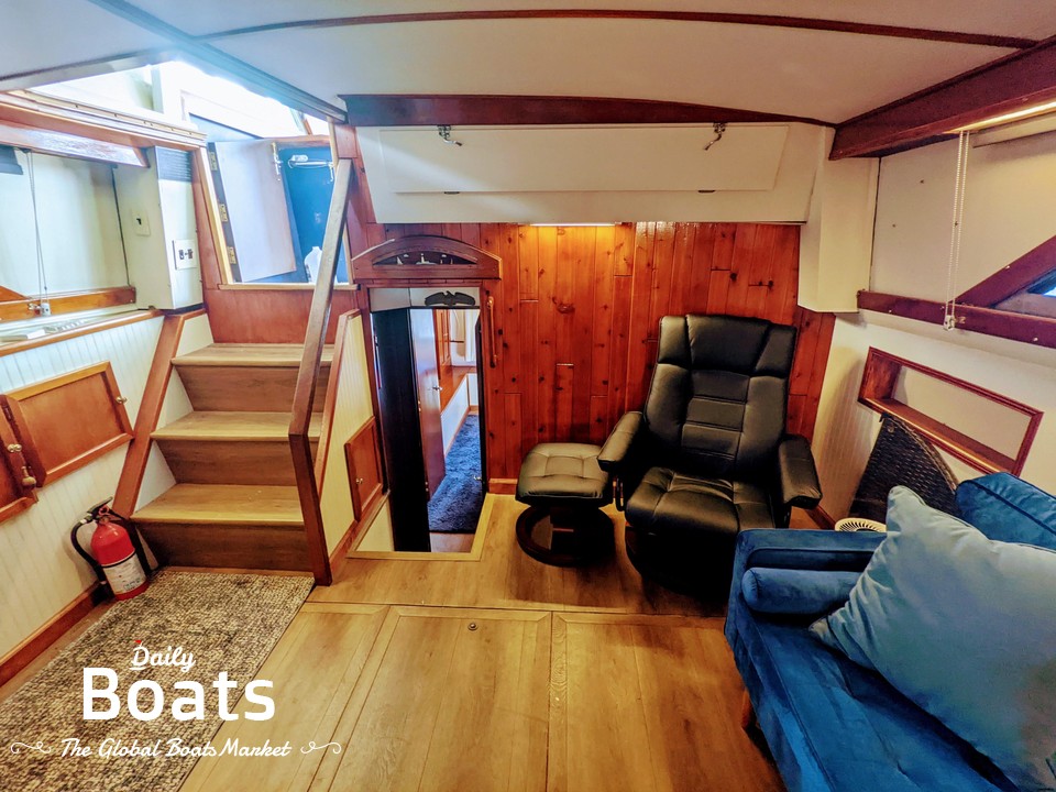 1969 Pacemaker Alglas Cockpit Motoryacht for sale. View price, photos ...