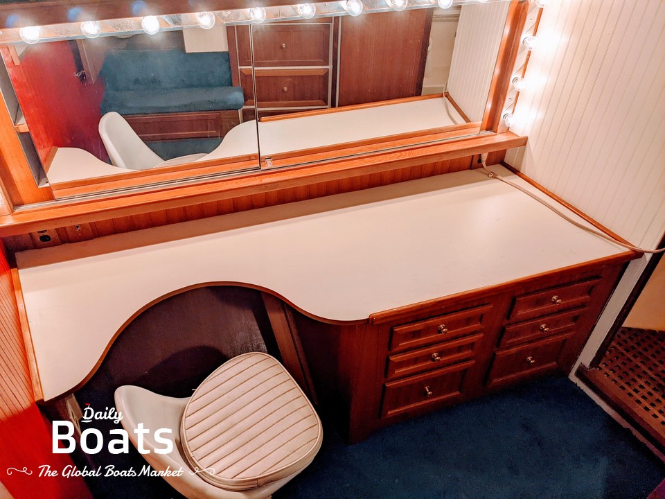 1969 Pacemaker Alglas Cockpit Motoryacht for sale. View price, photos ...