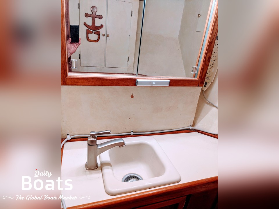 1969 Pacemaker Alglas Cockpit Motoryacht for sale. View price, photos ...