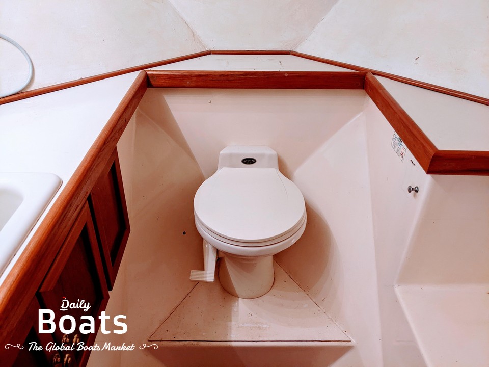 1969 Pacemaker Alglas Cockpit Motoryacht for sale. View price, photos ...