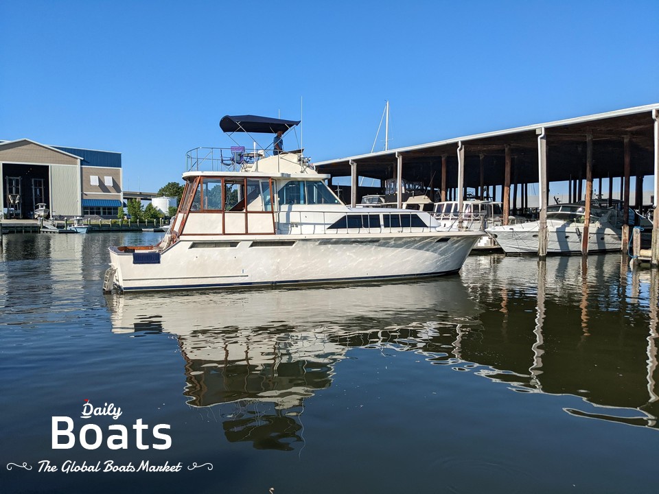 1969 Pacemaker Alglas Cockpit Motoryacht for sale. View price, photos ...