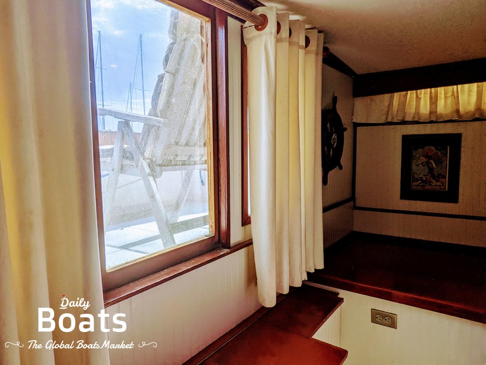 1969 Pacemaker Alglas Cockpit Motoryacht for sale. View price, photos ...