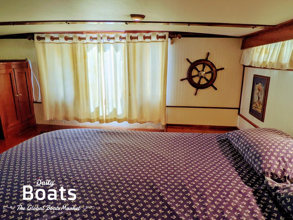 1969 Pacemaker Alglas Cockpit Motoryacht for sale. View price, photos ...