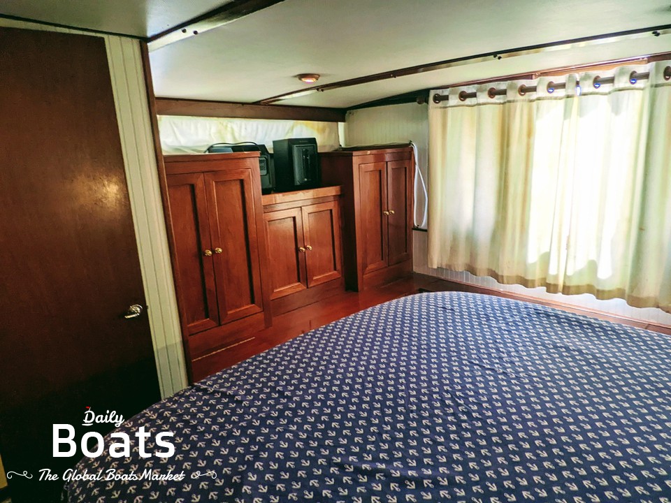 1969 Pacemaker Alglas Cockpit Motoryacht for sale. View price, photos ...