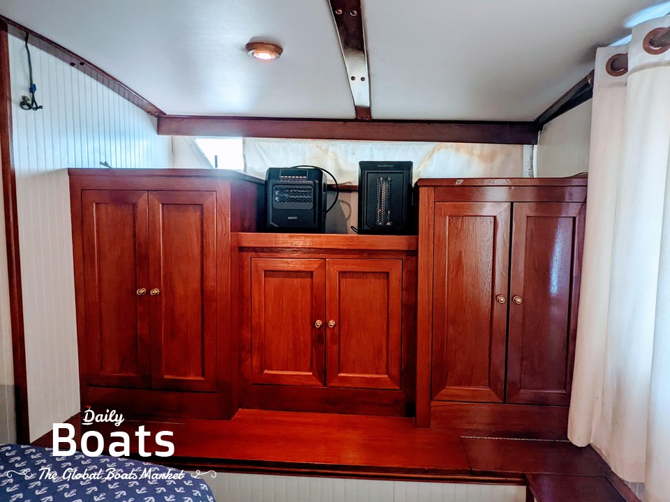 1969 Pacemaker Alglas Cockpit Motoryacht for sale. View price, photos ...