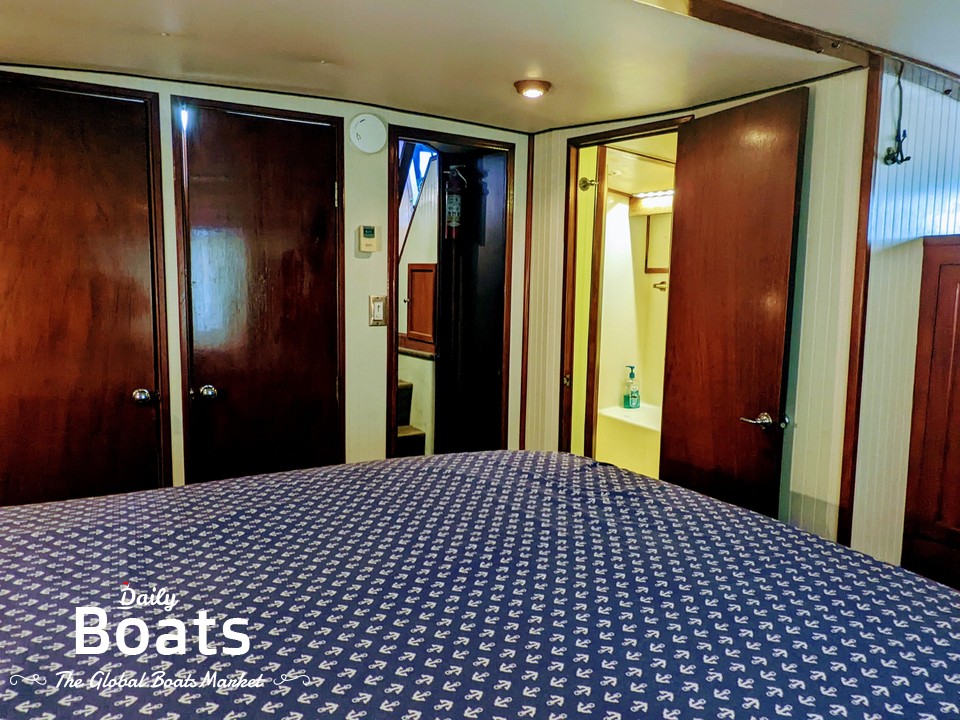 1969 Pacemaker Alglas Cockpit Motoryacht for sale. View price, photos ...