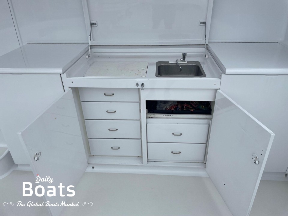 2001 Lydia 57 Sportfish for sale. View price, photos and Buy 2001 Lydia ...