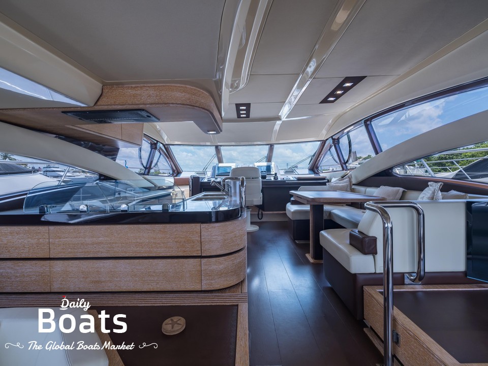 2013 Azimut 60 Fly for sale. View price, photos and Buy 2013 Azimut 60 ...