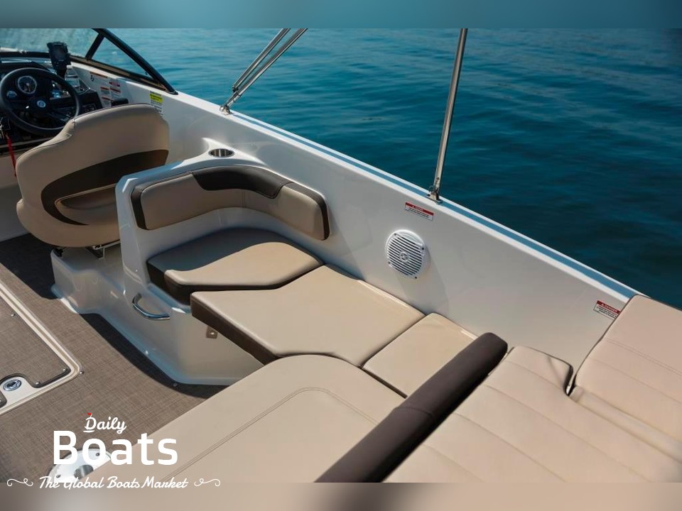 2022 Bayliner Vr6 Bowrider for sale. View price, photos and Buy 2022 ...
