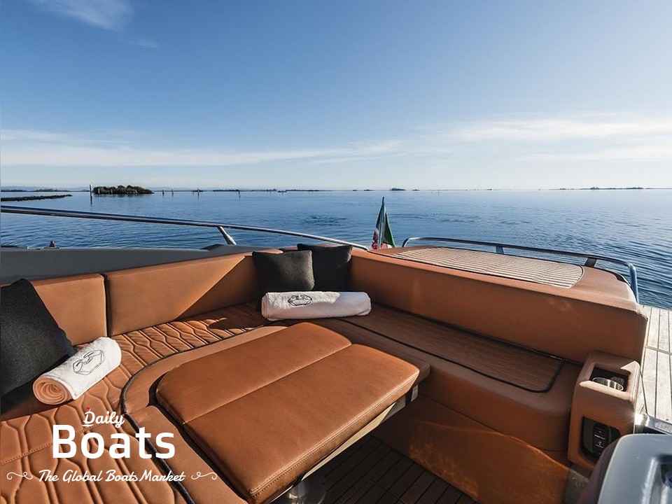 2022 Cranchi E30 Endurance for sale. View price, photos and Buy 2022 ...