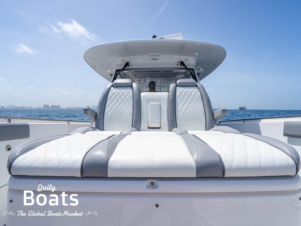 2020 Everglades 435 for sale. View price, photos and Buy 2020 ...