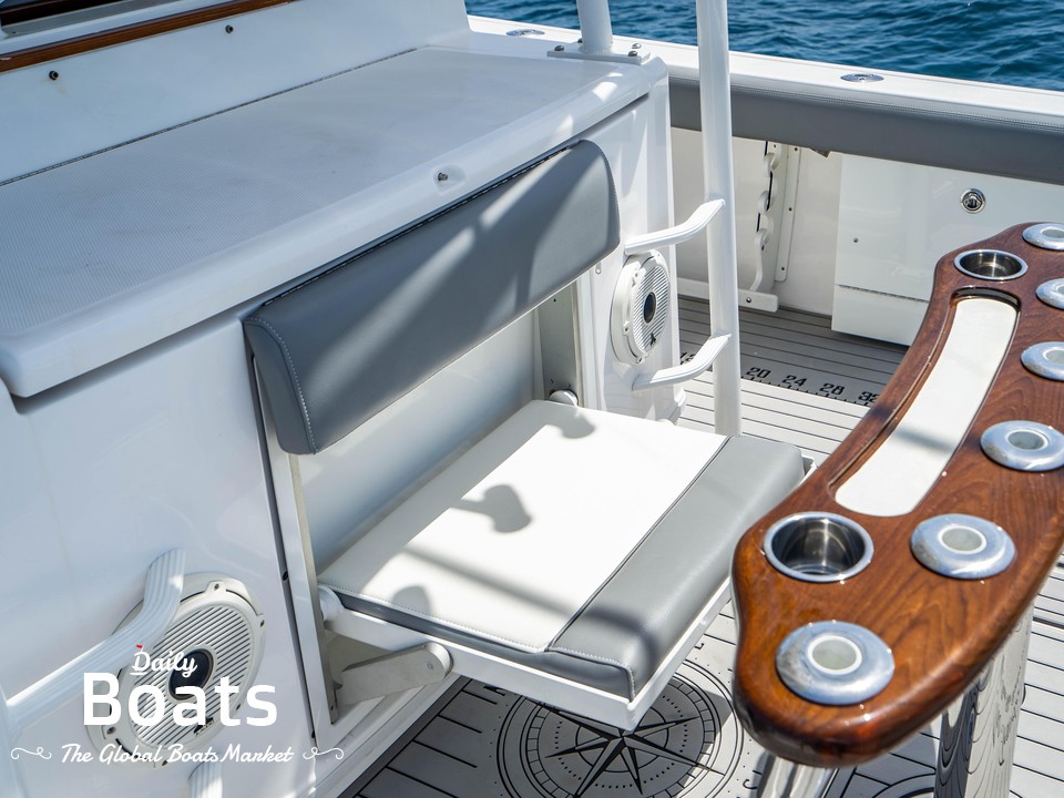 2020 Everglades 435 for sale. View price, photos and Buy 2020 ...