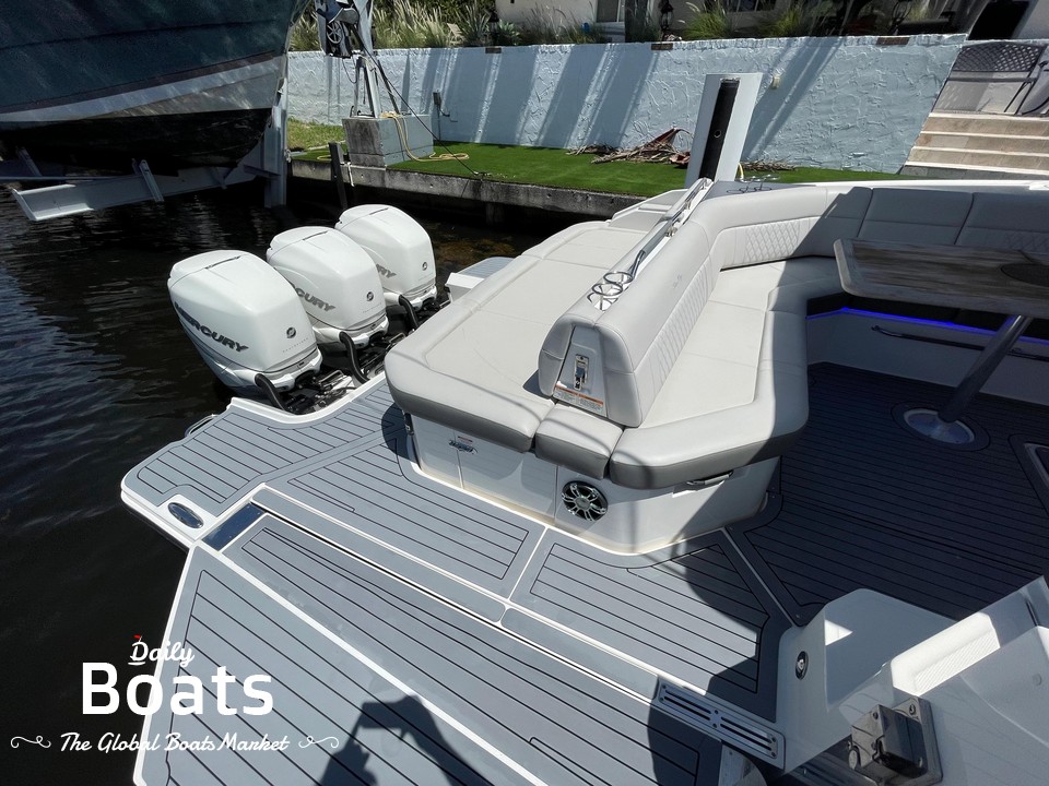 2020 Sea Ray Slx 400 Ob for sale. View price, photos and Buy 2020 Sea ...