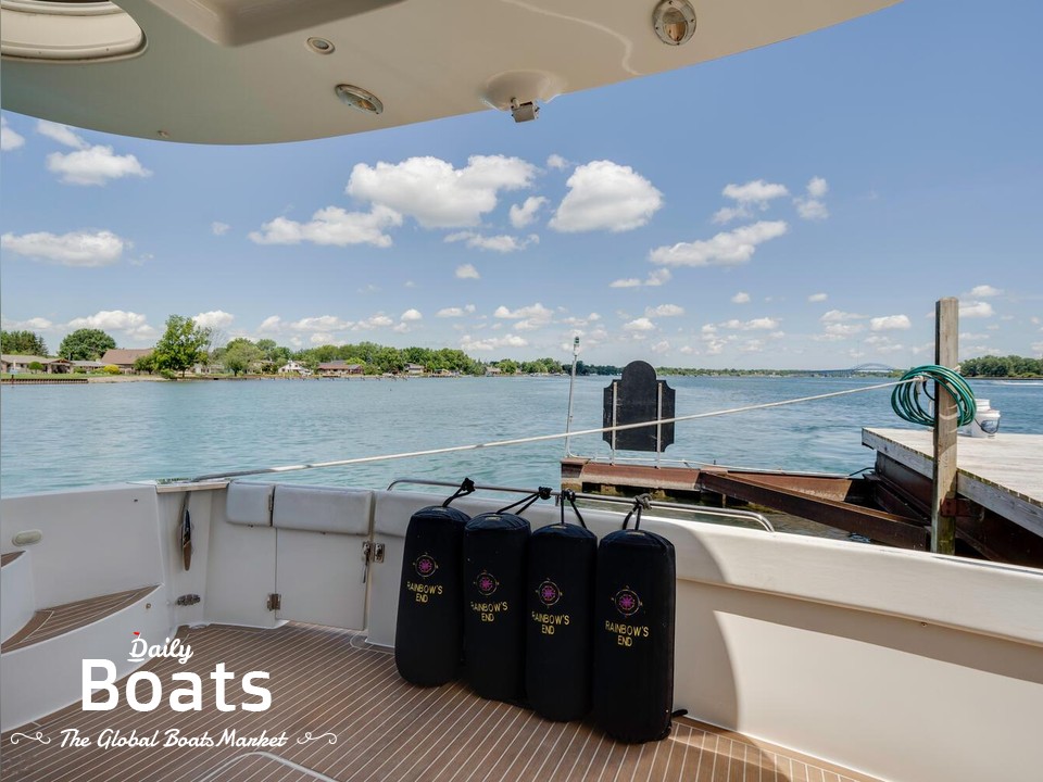 2004 Carver 57 Voyager for sale. View price, photos and Buy 2004 Carver ...