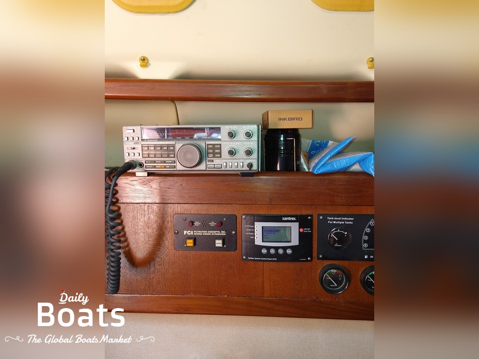 1997 Hunter 45 Center Cockpit for sale. View price, photos and Buy 1997 ...