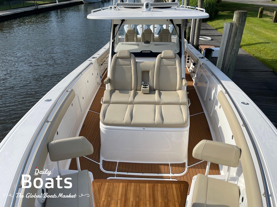 2019 Everglades 435 for sale. View price, photos and Buy 2019 ...