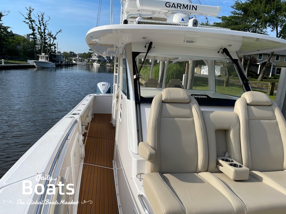 2019 Everglades 435 for sale. View price, photos and Buy 2019 ...