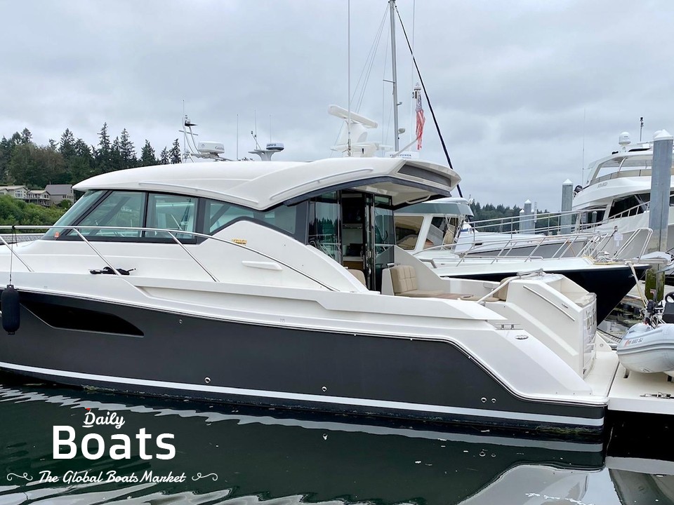 2015 Tiara Yachts C44 Coupe for sale. View price, photos and Buy 2015 ...