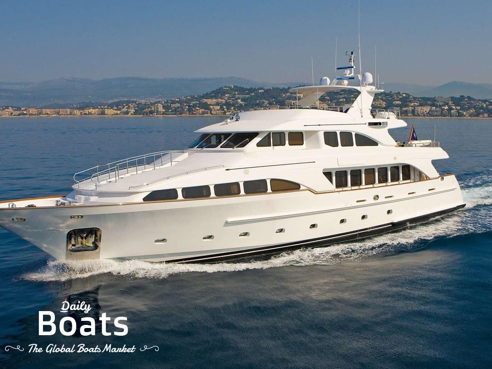 2000 Benetti 115 Classic for sale. View price, photos and Buy 2000 ...