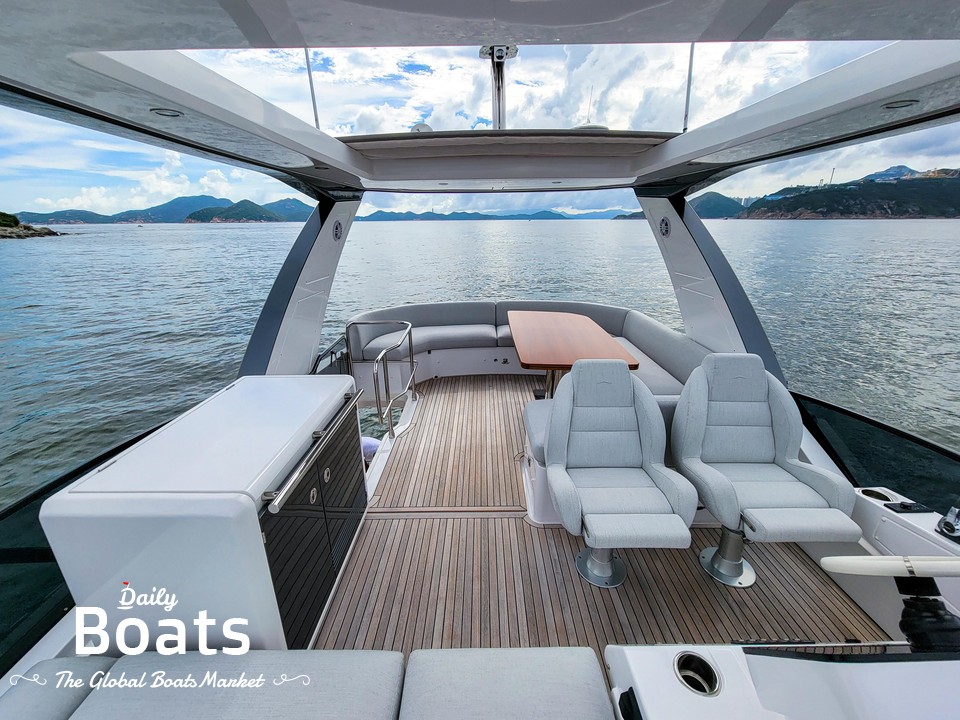 2021 Azimut 53 Flybridge for sale. View price, photos and Buy 2021 ...