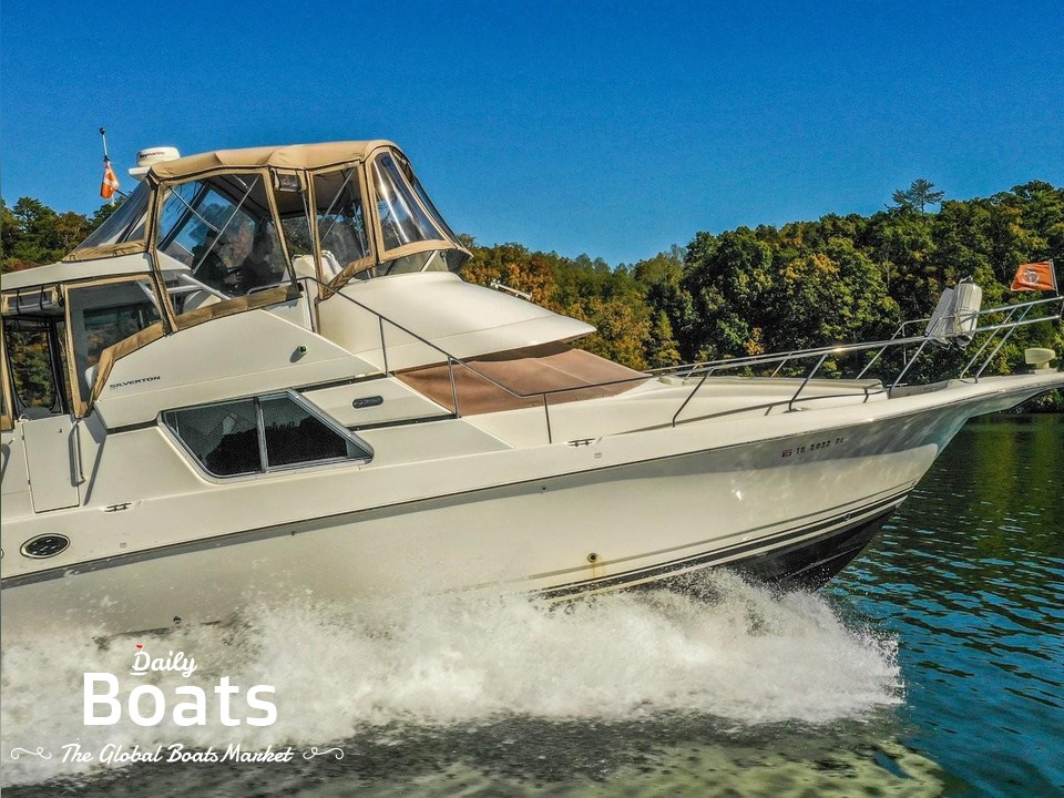 2001 Silverton 392 Motor Yacht for sale. View price, photos and Buy ...