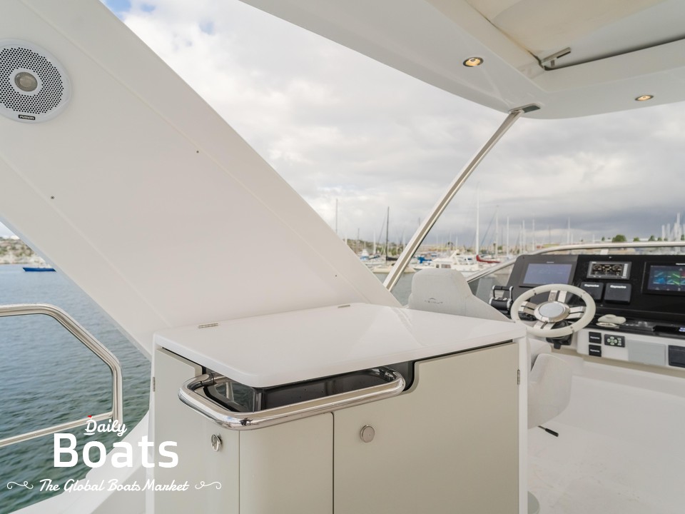 2022 Azimut 55 Flybridge for sale. View price, photos and Buy 2022 ...