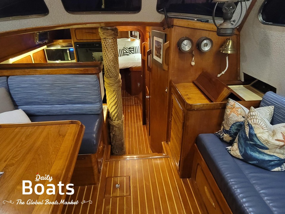 1980 Gulfstar 47 Sailmaster for sale. View price, photos and Buy 1980 ...
