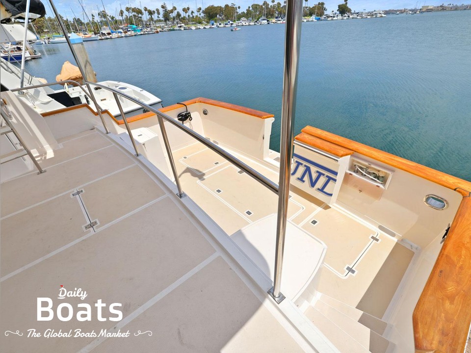 1994 Offshore Yachts Flush Deck Motor for sale. View price, photos and ...