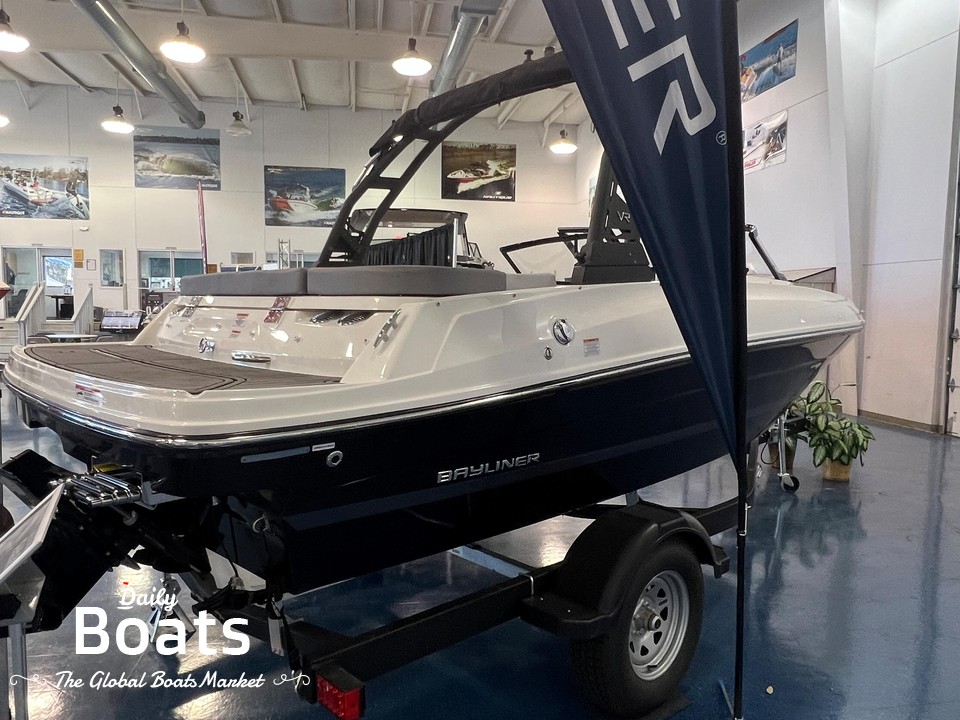 2022 Bayliner Vr4 Bowrider I/O for sale. View price, photos and Buy ...