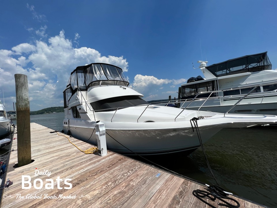 1999 Silverton 392 Motor Yacht for sale. View price, photos and Buy ...