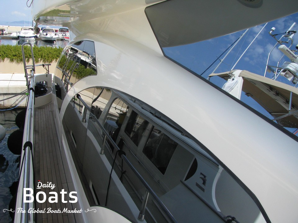 2010 Azimut 78 Fly for sale. View price, photos and Buy 2010 Azimut 78 ...