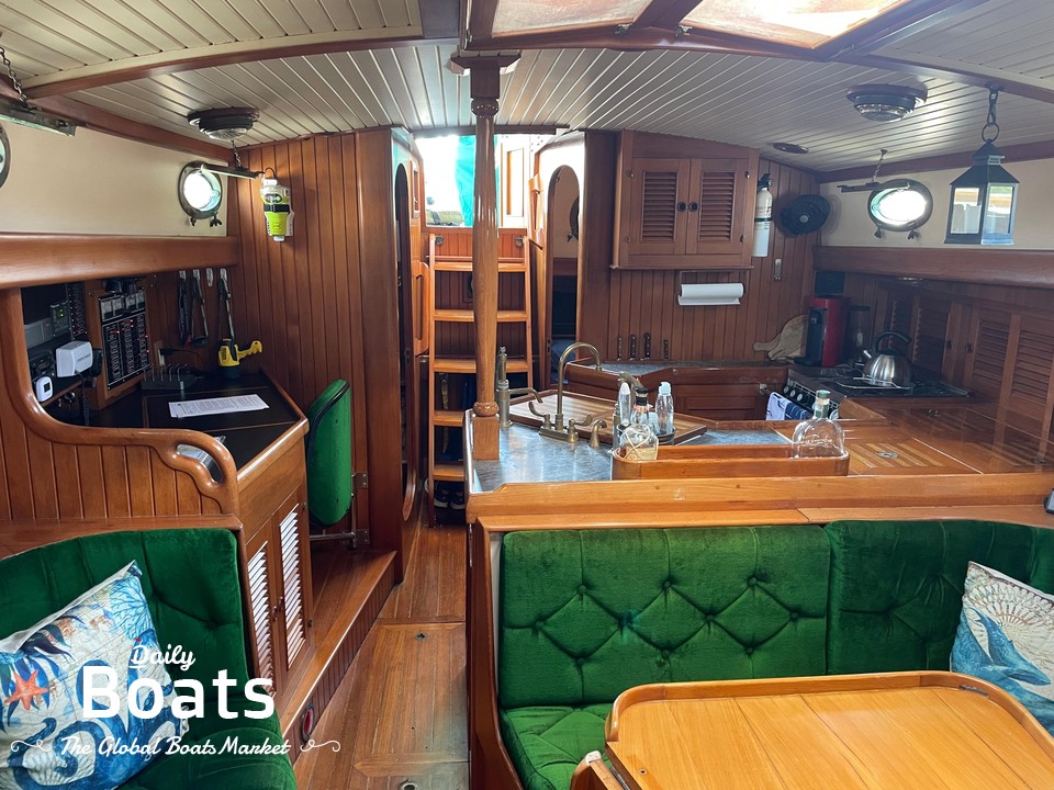 1991 Hans Christian 43T for sale. View price, photos and Buy 1991 Hans ...