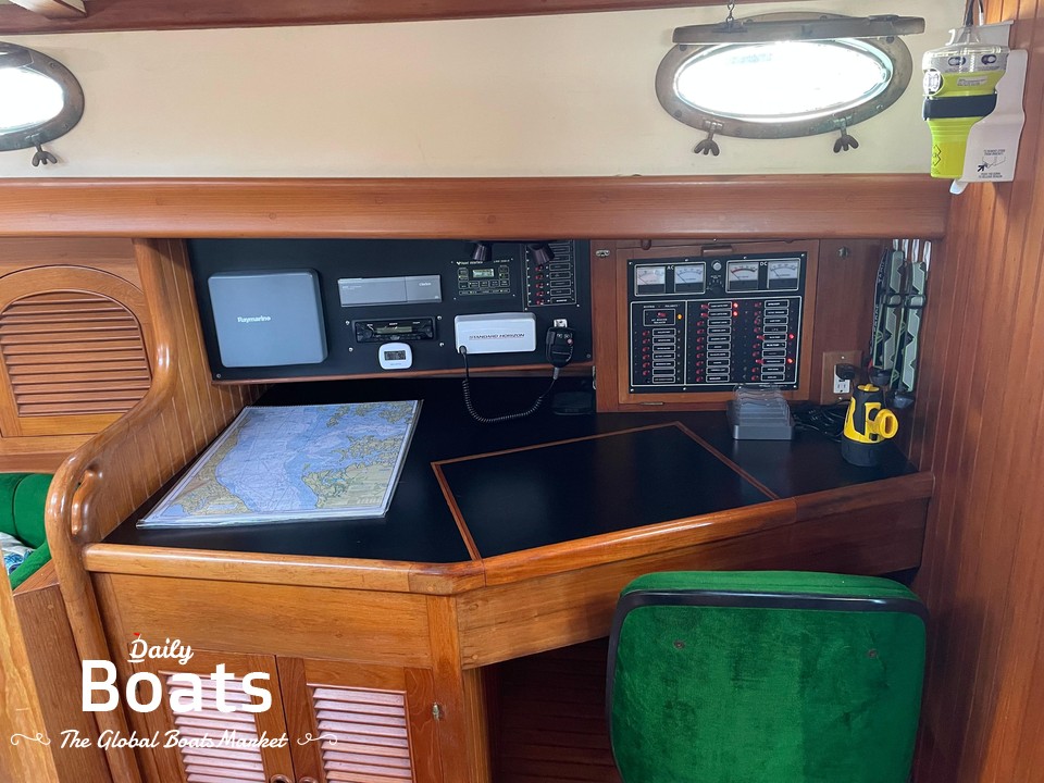 1991 Hans Christian 43T for sale. View price, photos and Buy 1991 Hans ...